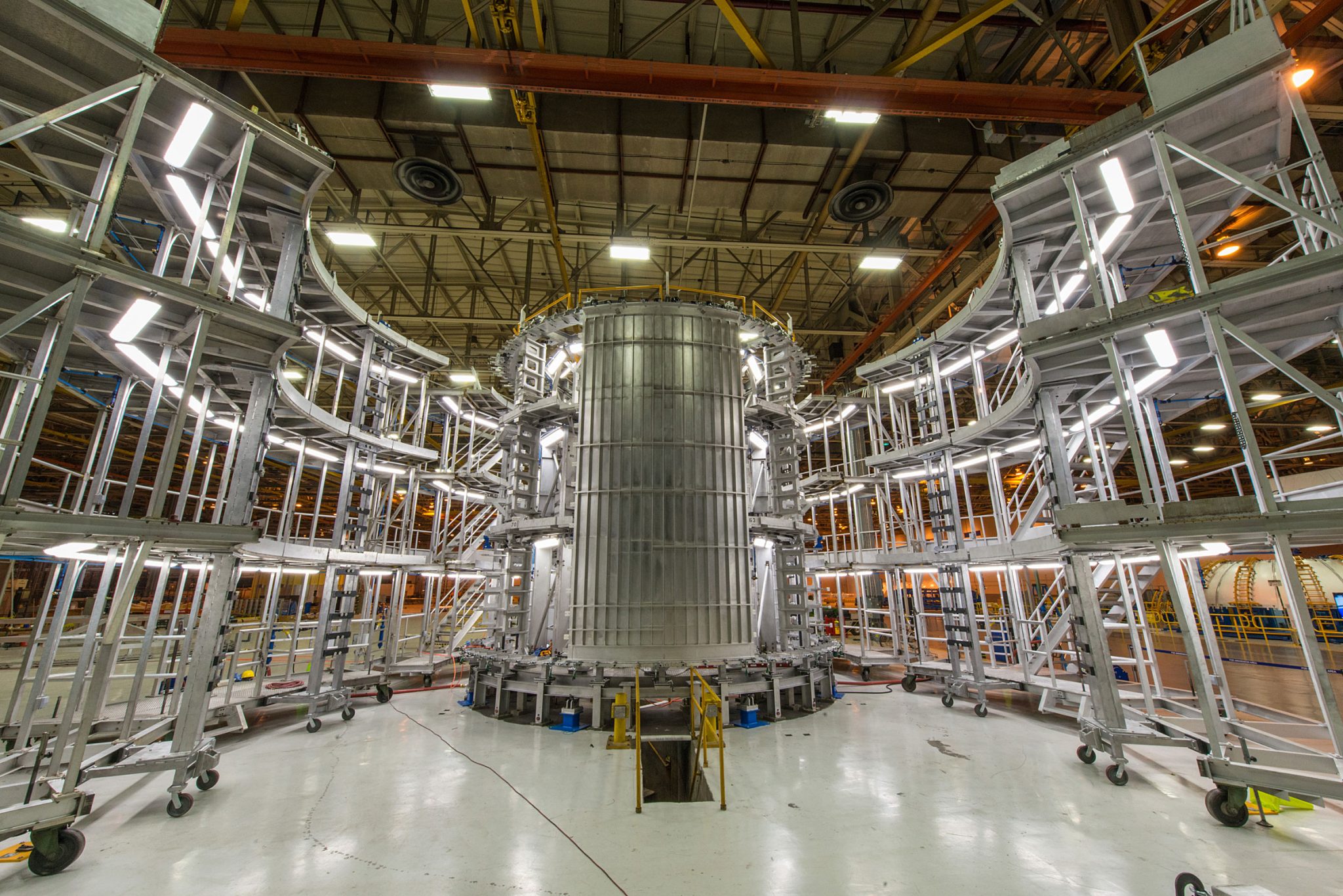 NASA Moves Core Stage 3 Intertank | Futuramic