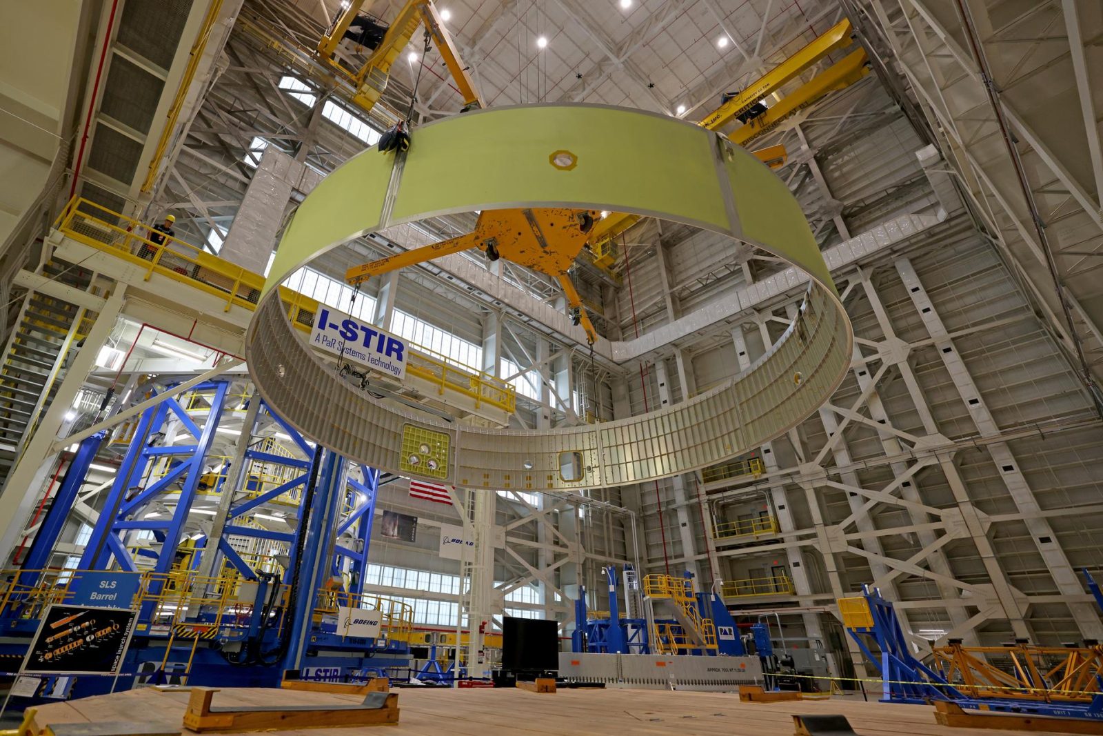NASA, Boeing Complete Barrel Sections for Future SLS EUS | Futuramic