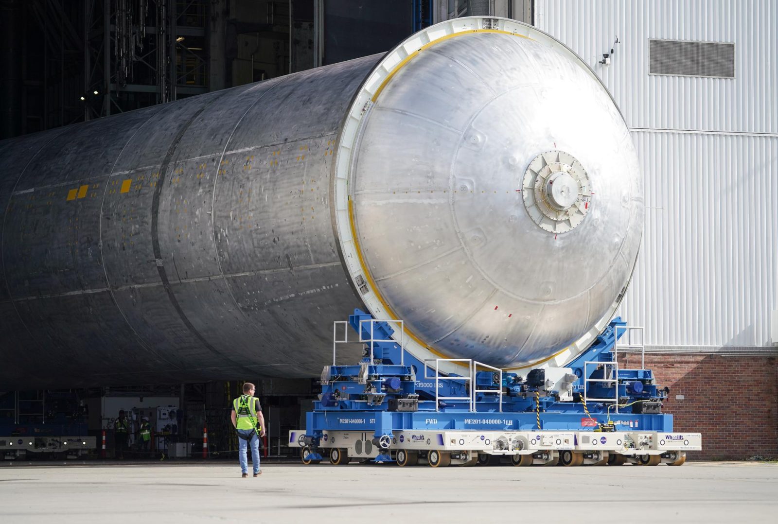 Artemis III Core Stage Moved to Cell P for Surface Treatment | Futuramic